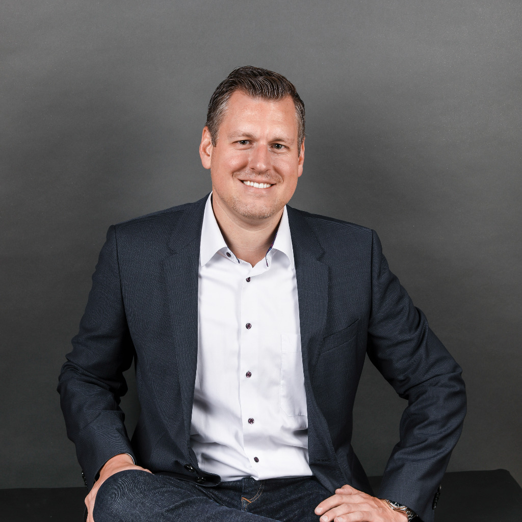 Andreas Baumann - Leiter Underwriting - AXA-ARAG | XING