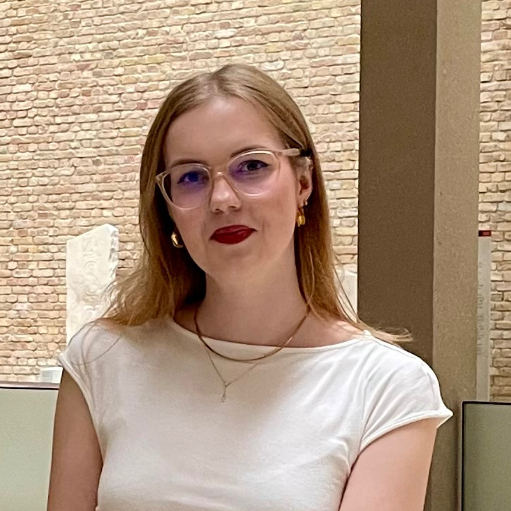 Carolin Hentrich - Werkstudentin im Online-Marketing und E-Commerce ...