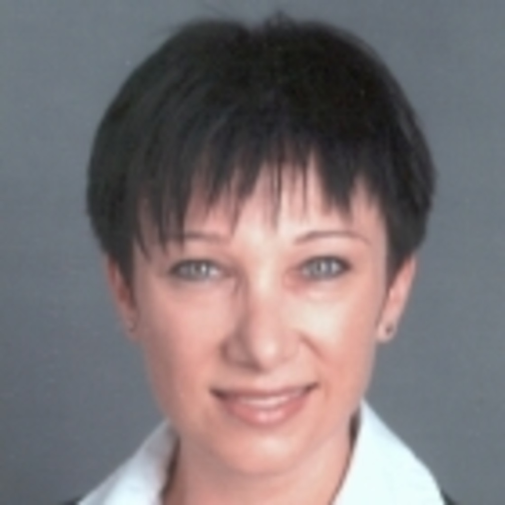 Katja Wagner - Assistentin der Geschäftsführung - Magna Intl ...