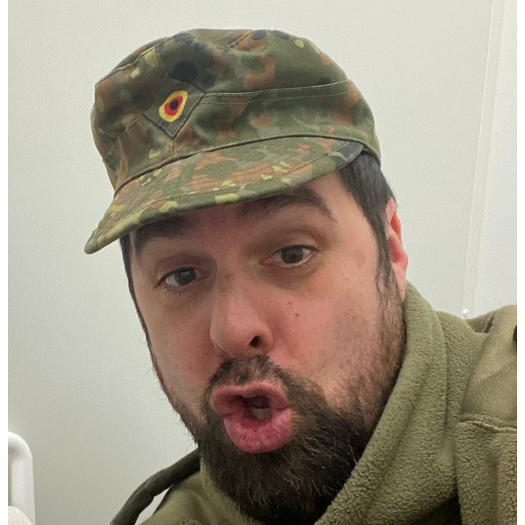 Jürgen Eisfeld - Soldat - H.v.Tretschkow Kaserne | XING