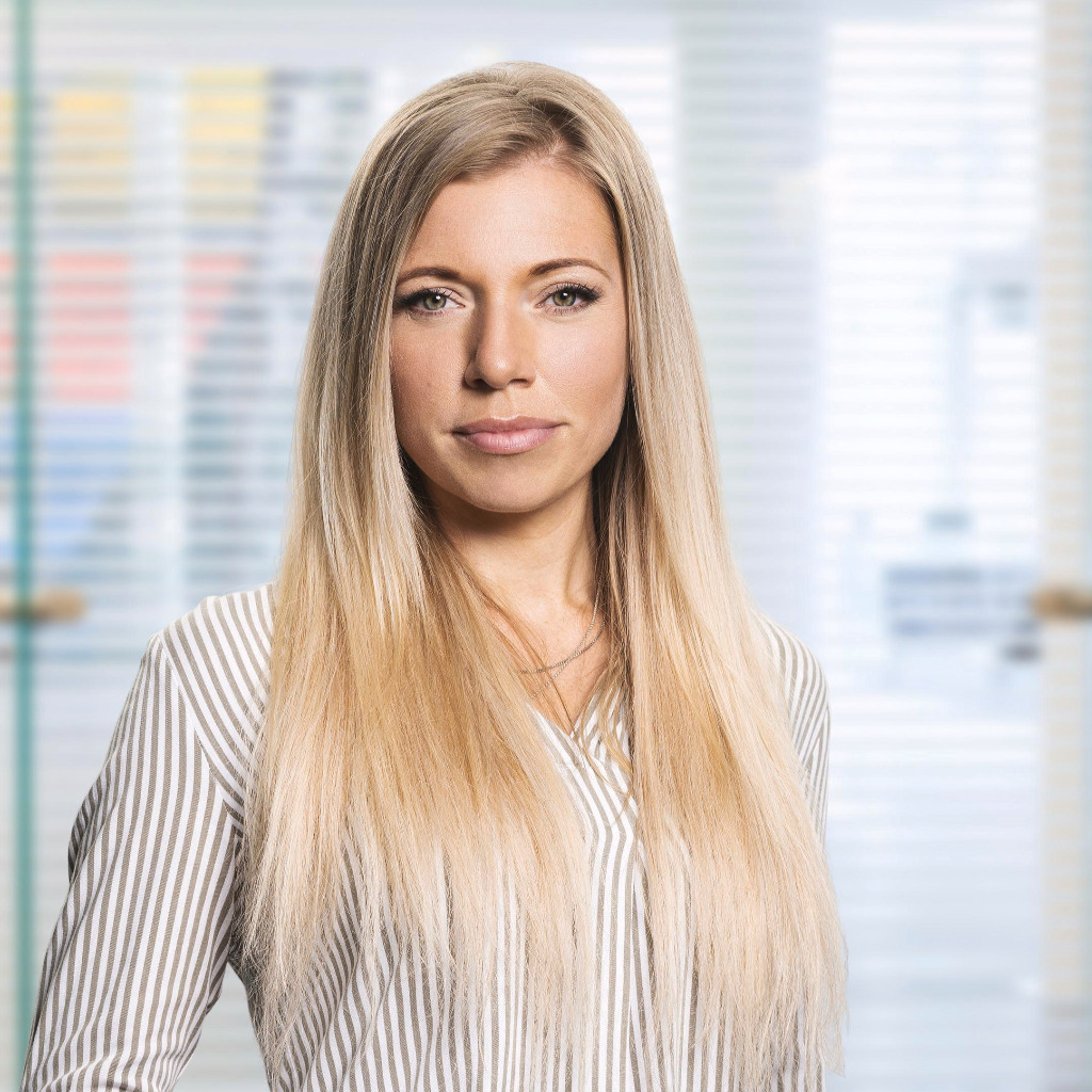 Tina Mayer - Sales- & Marketing-Manager - RICHTER Kran und Schwerlast ...