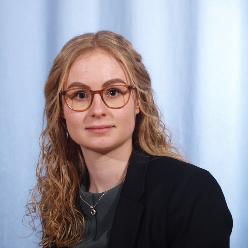 Isabel Schnitzerling - Kundenberaterin - R+V Versicherung | XING