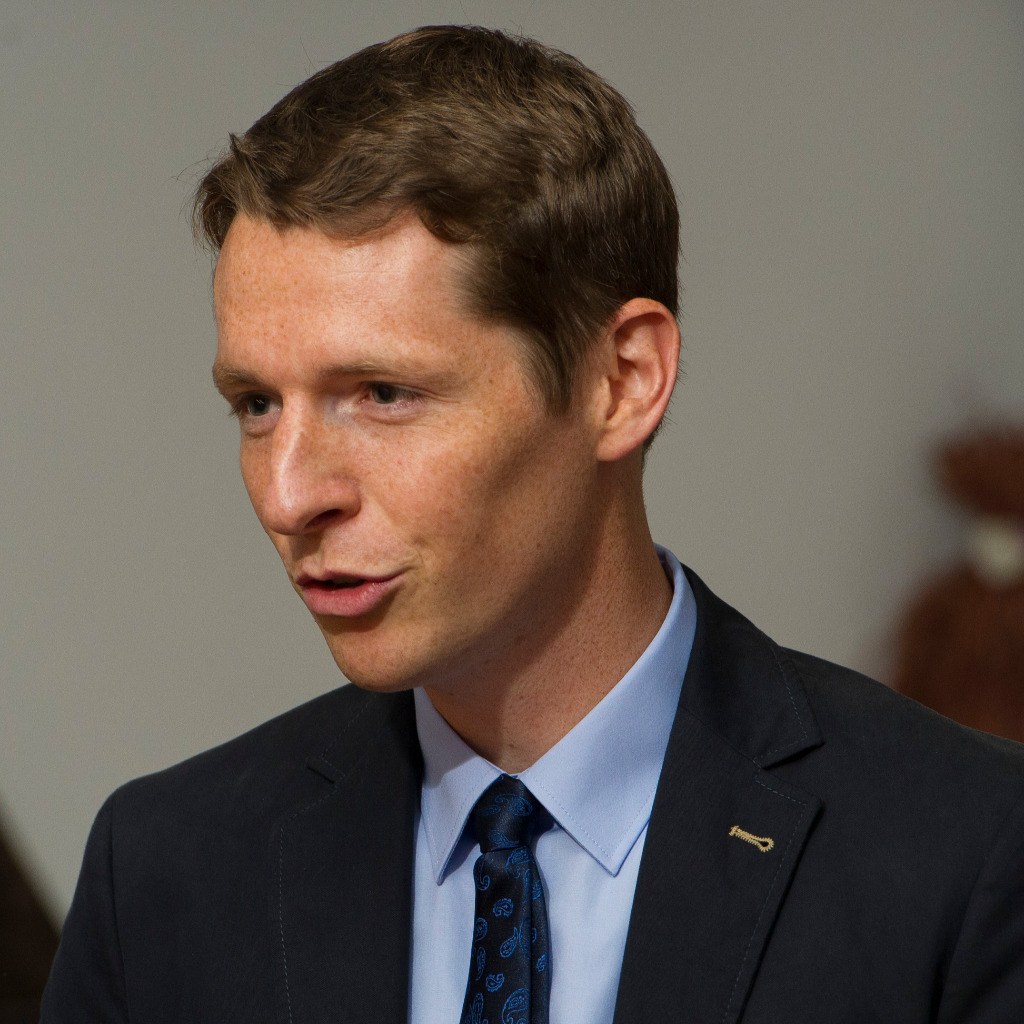 Valentin Melzer CFA - CFO Ewellix & VP Controlling New Business ...