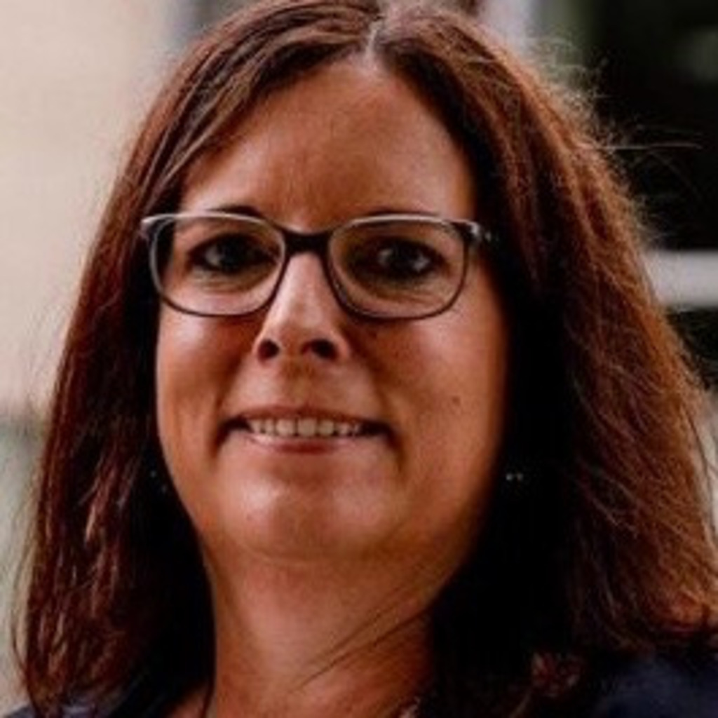 Anke Heiken - Ausbildungsleiterin - Sparkasse Siegen | XING