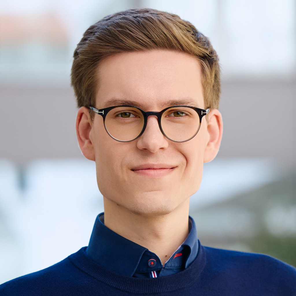 Maximilian Mainka - Associate Partner - Erkiert & Mainka AG | XING