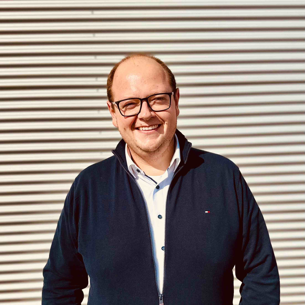 Pascal Schwing - Vertriebsleitung - wm meyer Anhänger GmbH | XING