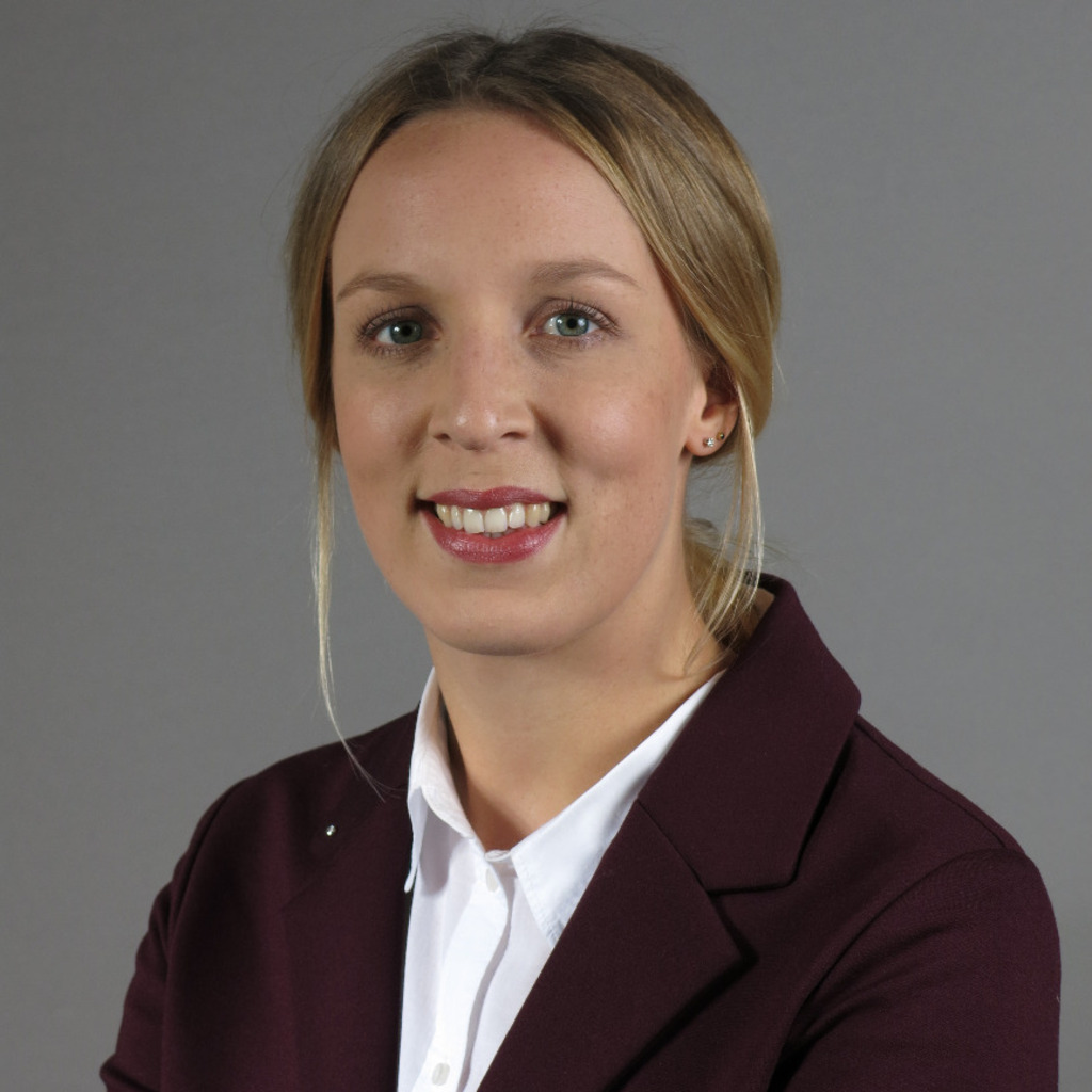 Kristina Rickert - Prozessanalyst und Projektmitarbeiter Customer ...