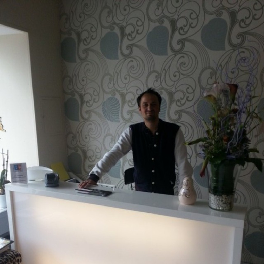 Florim Shala - Techniker, Elektricker - Repair-Your-Smartphone | XING