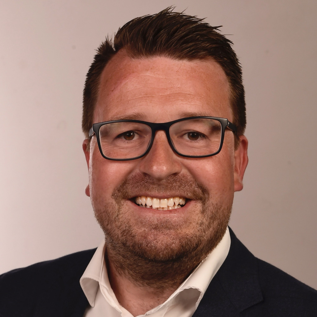 Fabian Pohlmann - Filialdirektor - Deutsche Bank AG | XING