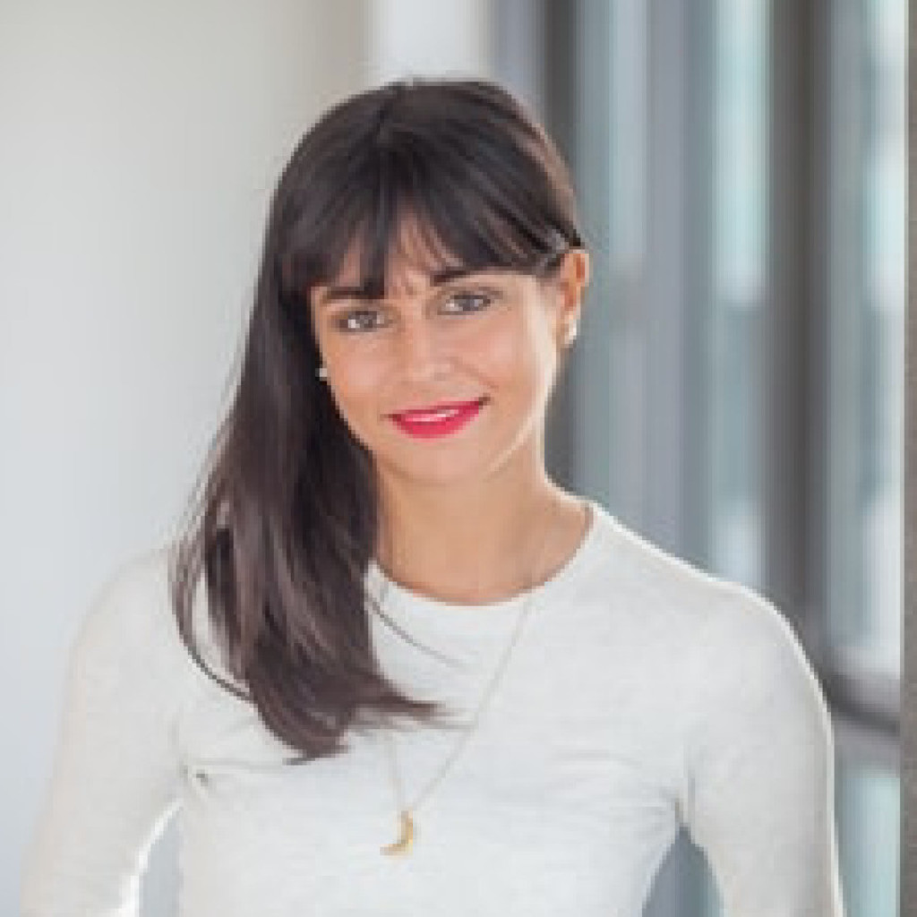 Deborah Aust Senior E Commerce Manager Digitas Pixelpark Xing