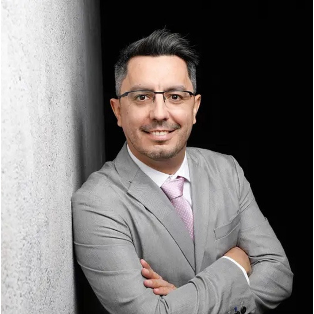 Mag. Emmanuel Contreras Ordonez - Professional Buyer - EnBW AG | XING