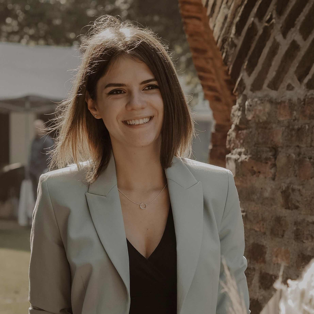 Lena van Thuyl - Einzelhandelskaufmann - ALDI SÜD | XING