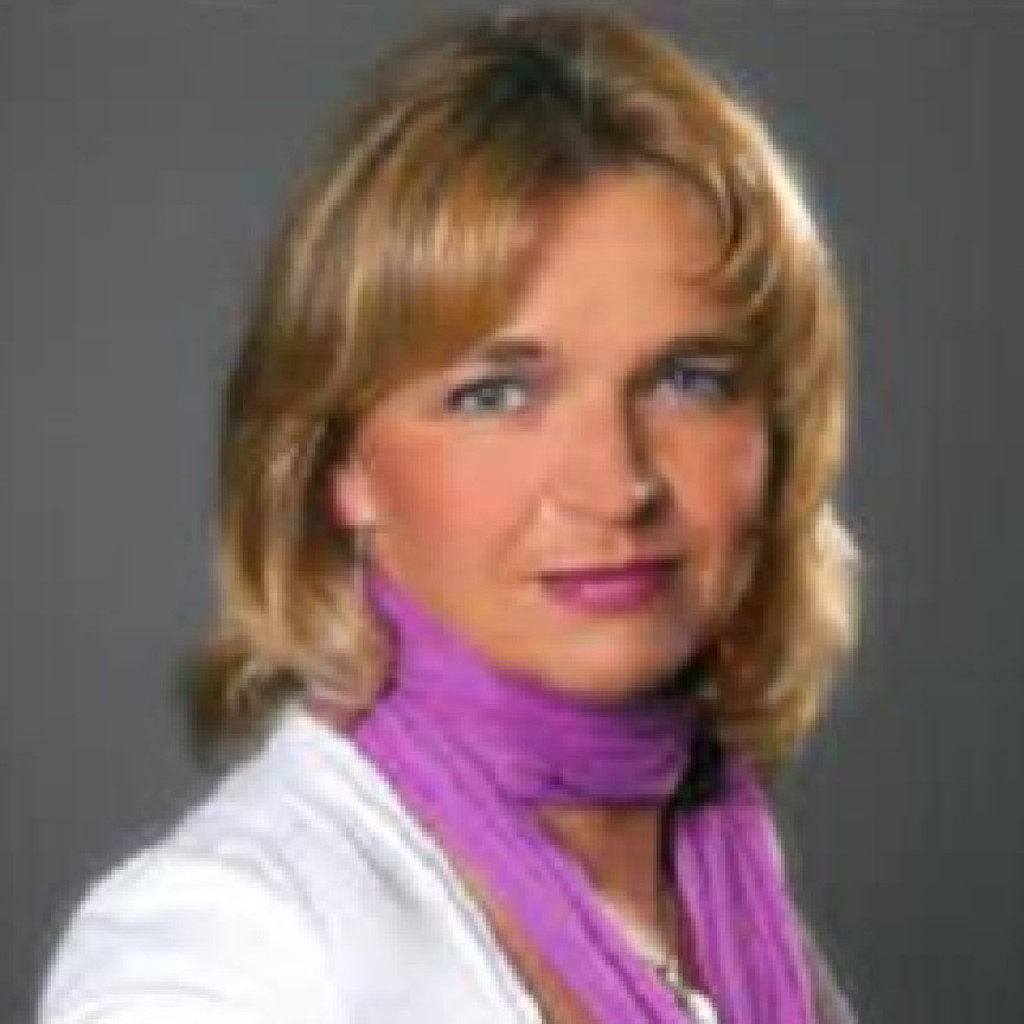 Dipl.-Ing. Birgit Bahr - Director Architecture & Construction ...