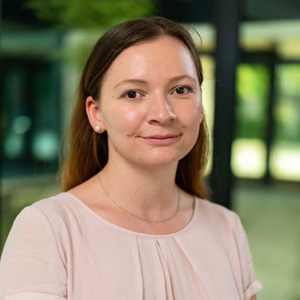 Elena Pietsch - International Business Administration - Otto-Friedrich ...