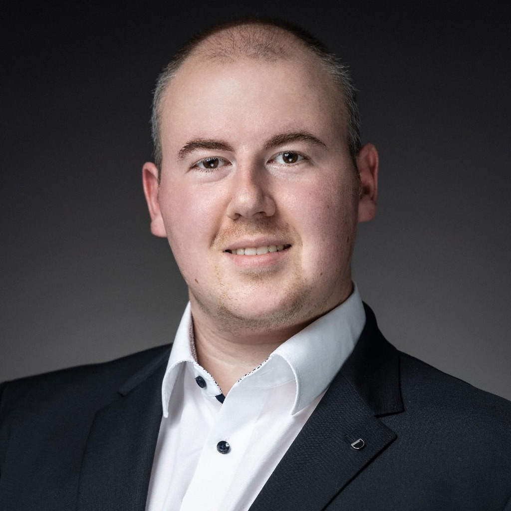 Manuel Thomas - Mitarbeiter Vertriebsinnendienst - BayWa r.e. Solar ...