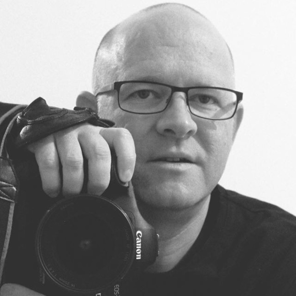 Philipp Enders - Pressefotograf, PR-Agentur, Bildagentur, Herausgeber - www.societynet.at, www ...