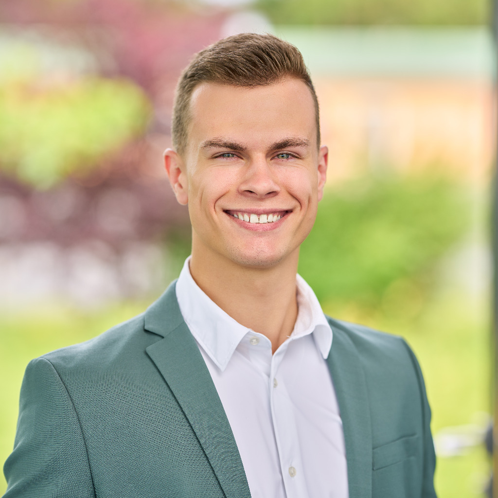 Florian Schumann - Marketing- & Personalmanager - Hunstock Kabel GmbH | XING