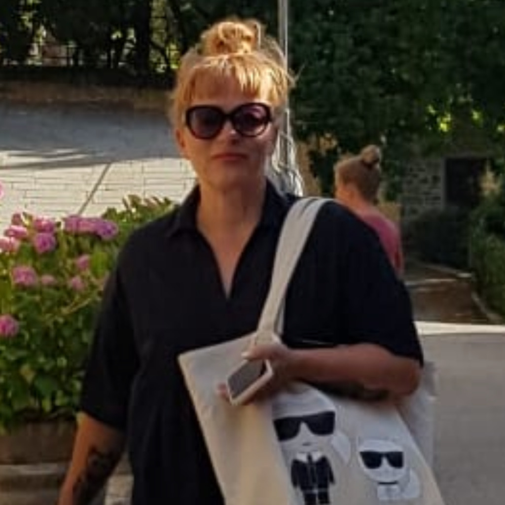 Stephanie Jahn-Stieber - Geschäftsführer/PDL - Intensivpflegezentrum ...