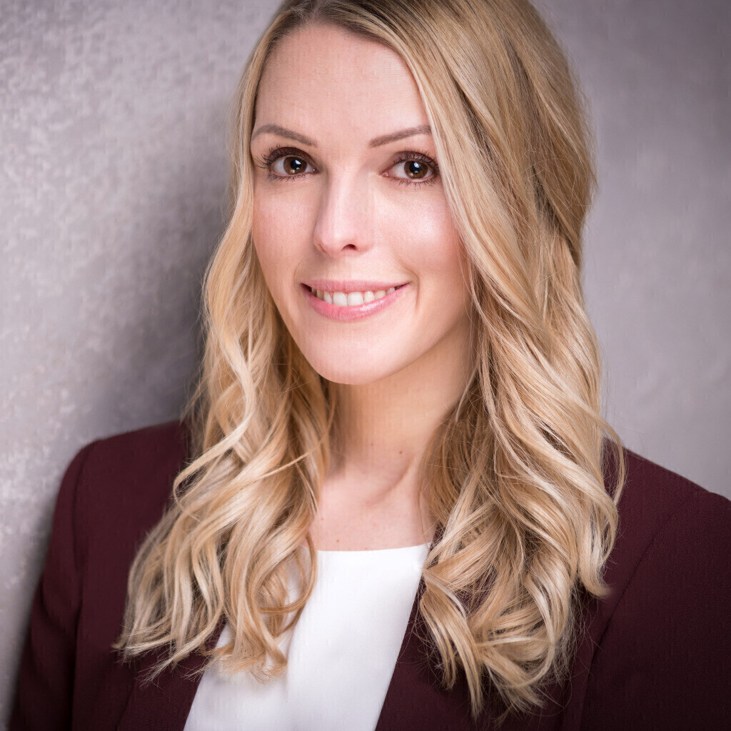 Lisa Kraus - Marketing Manager Commercial Vehicles - Mobile Mining, Bus ...