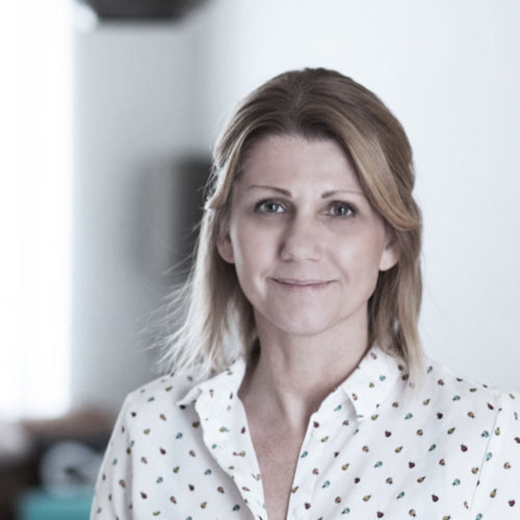 Shirley Krapels - International Recruiter - Mercedes-Benz Customer ...