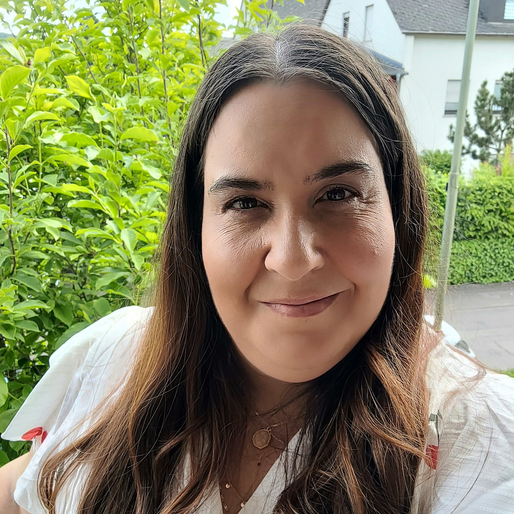 Barbara Jung - Logistikmitarbeiter - Praxisdienst GmbH & Co. KG | XING