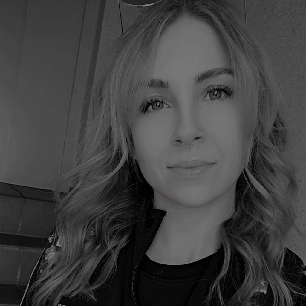 Lara Hensel - Empfangsleitung - Fitnessland GmbH | XING