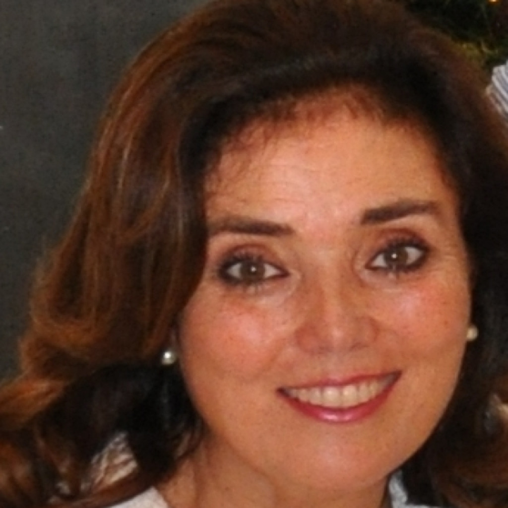 Alexandra Hahn's Instagram, Twitter & Facebook on IDCrawl