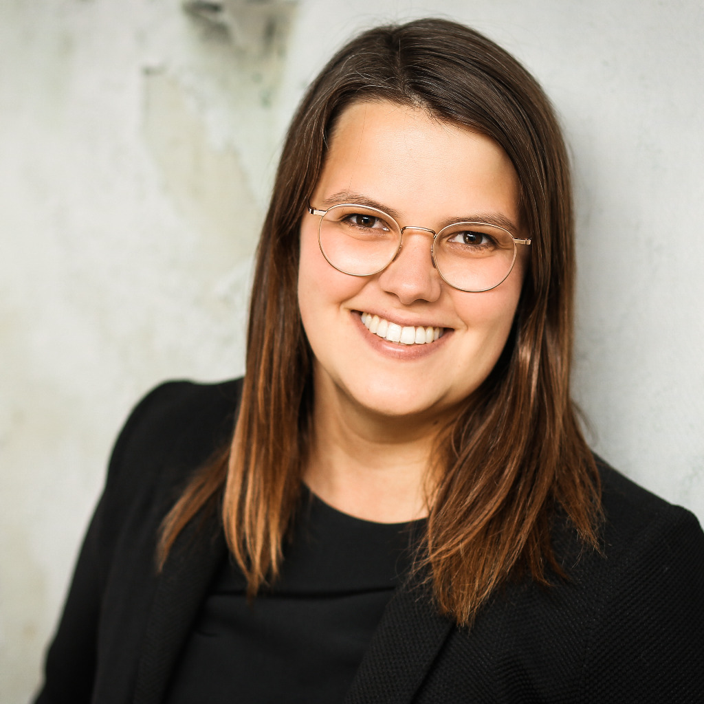 Laura Kibar - Consulting, Aus- und Weiterbildung Business Unit Dynamics ...