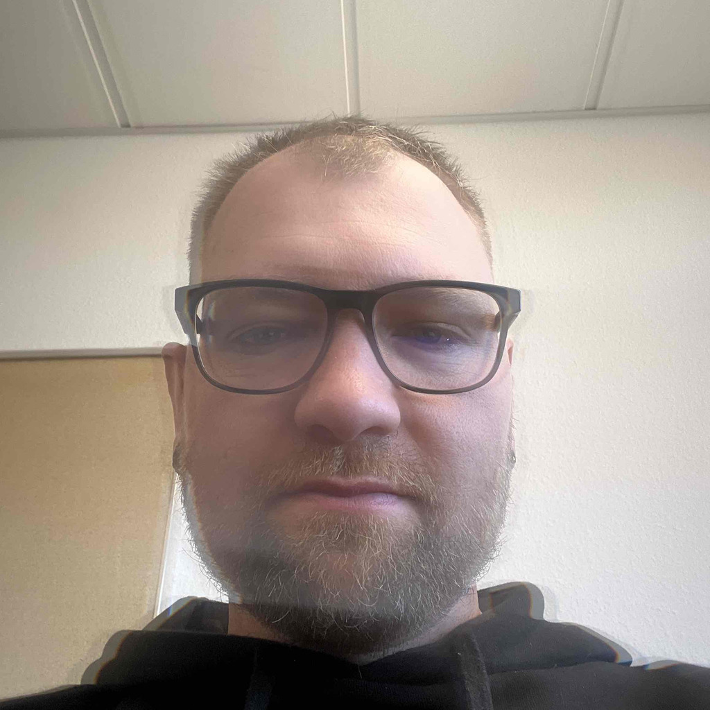 Eik Ehrhardt - KFZ-Mechatroniker - Binz | XING