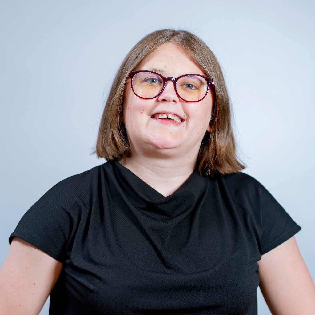 Celine Salomon - Abteilungsleiterin Kundenservice - FCH Gruppe AG | XING