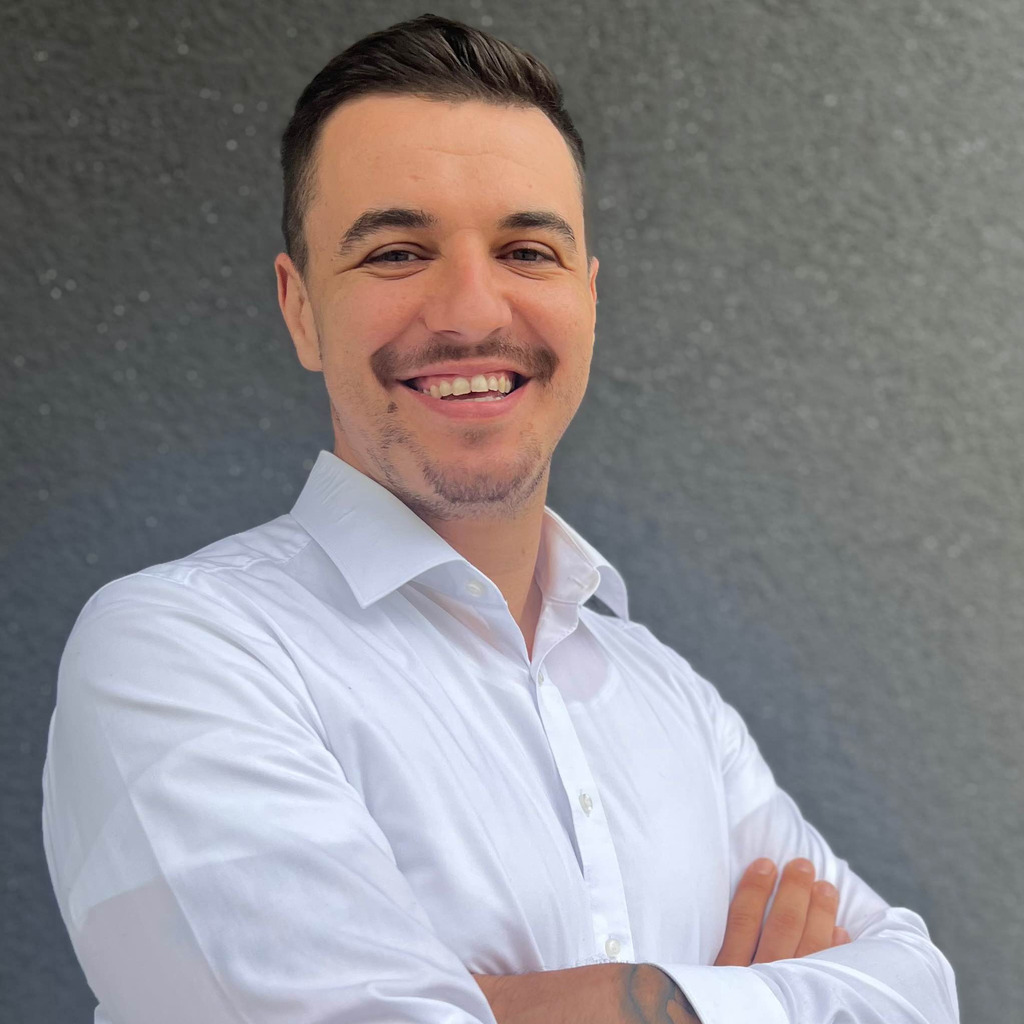 Alexander Hirsch - Stellvertretender Leiter - Lidl | XING