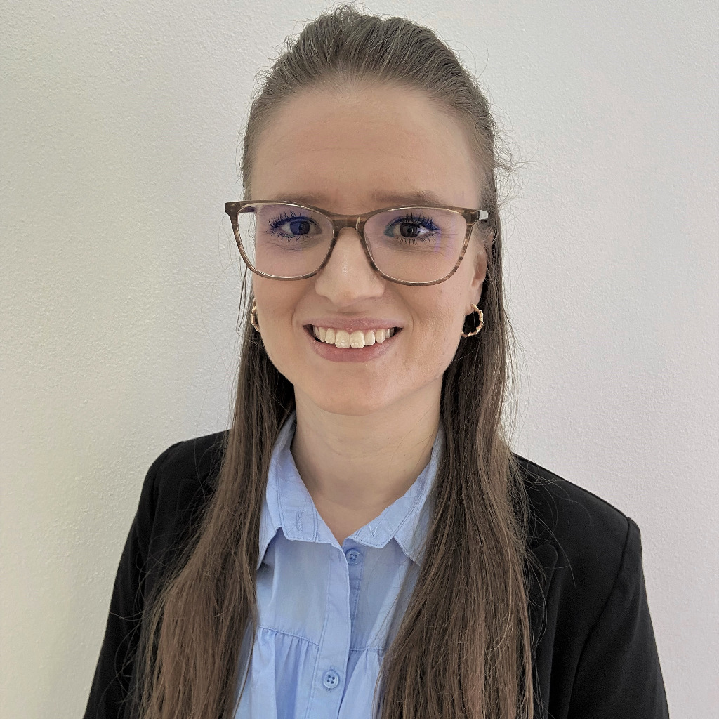 Lisa Daun - Kaufmännische Angestellte - Becker Stahl-Service GmbH | XING