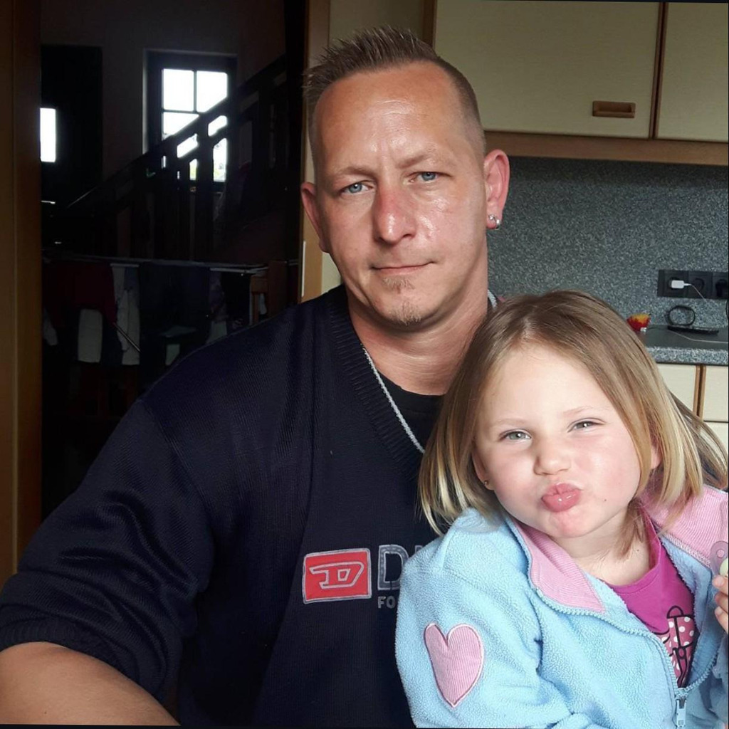 Kai Becker - Kranführer/Vorarbeiter - Thyssen Krupp Stahl | XING