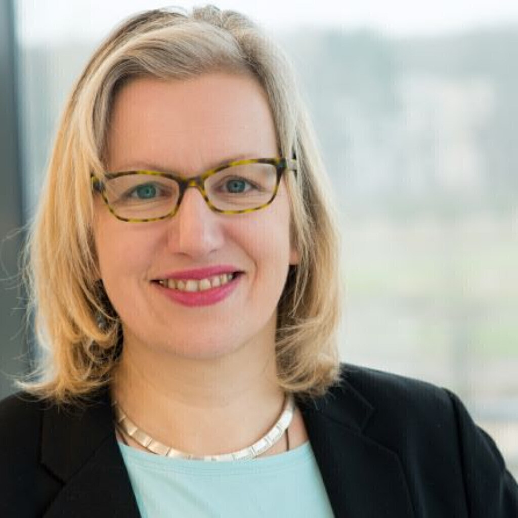 Annette Toalster - Verwaltungsangestellte - Justus-von-Liebig ...