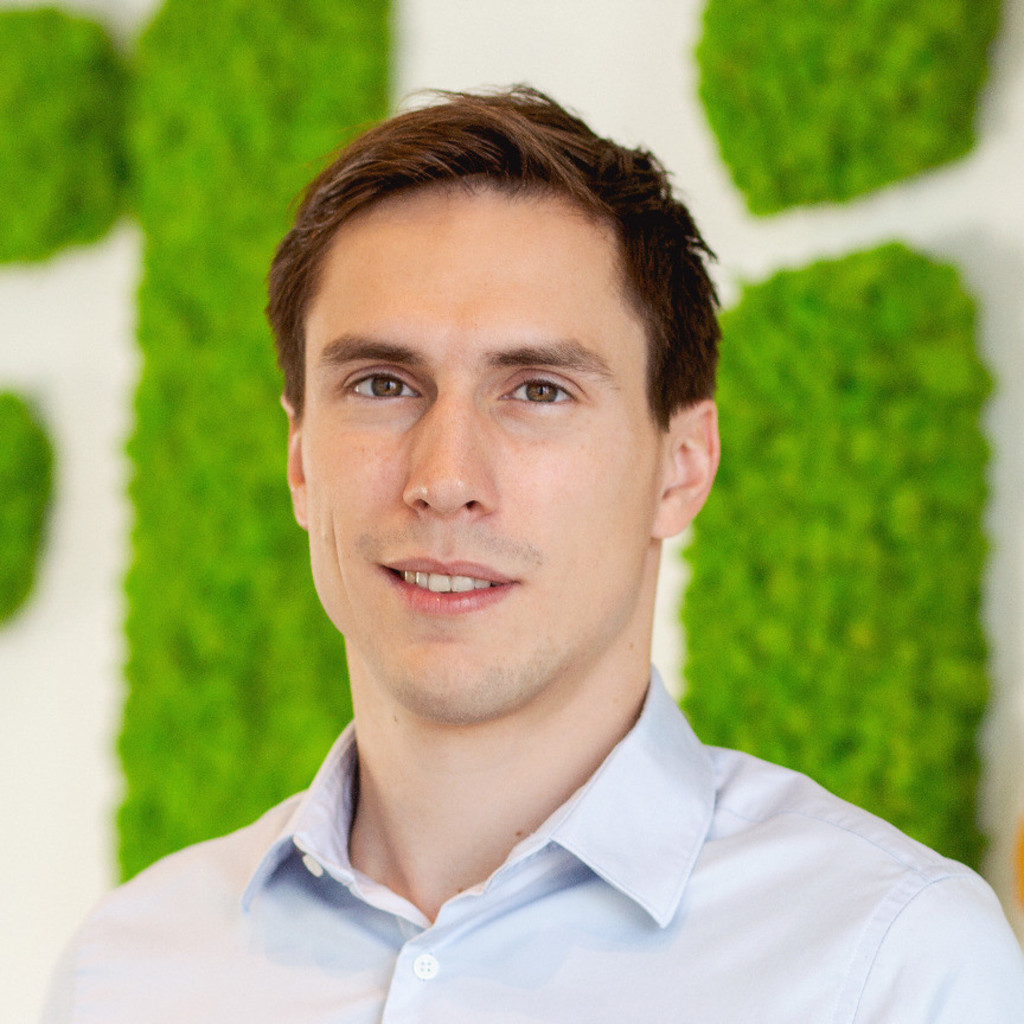 Daniel Zellinger - Team Lead Strategic Customer Programs - Freudenberg ...