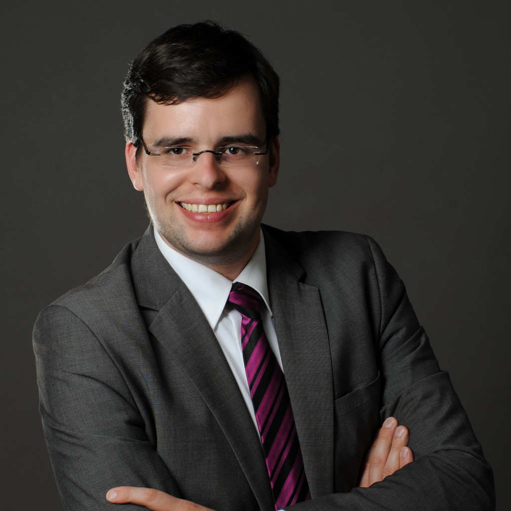 Christoph Menzel - Director „IT-Controlling“ - Helaba – Landesbank ...