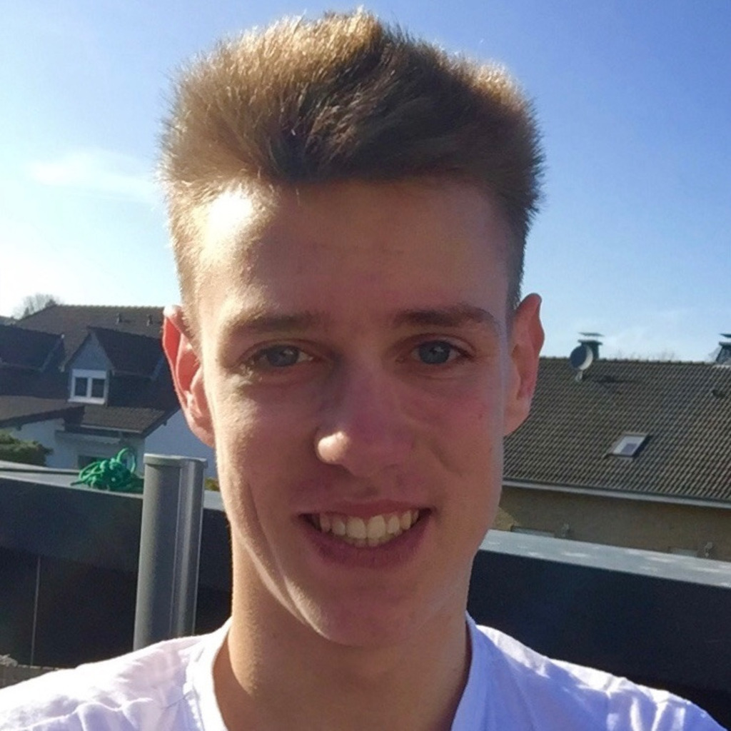 Maximilian Jacobi - Steuerrecht - FOM – Hochschule für Oekonomie und ...