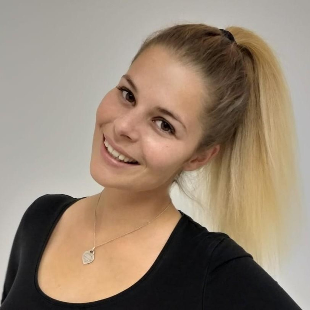 Jessica Kühner - Direktions-& Personalreferentin - Maritim Hotel ...