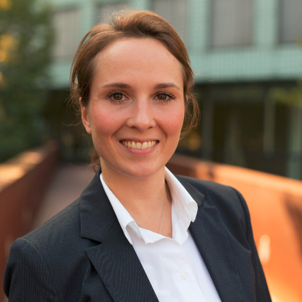 Daniela Arnold - Projektkoordinatorin - Bauwerk. | XING