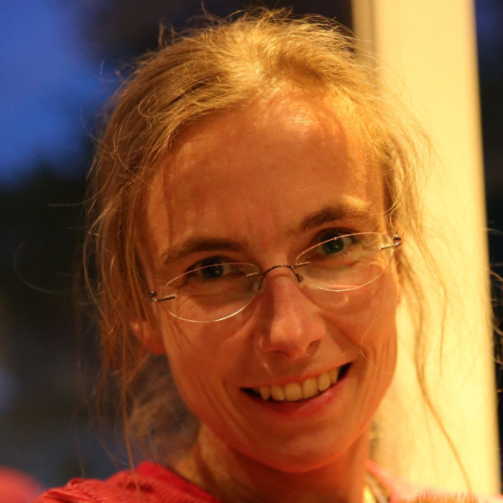 Dr. Claudia Nölker - IT-Consultant - SoftPearls GmbH | XING