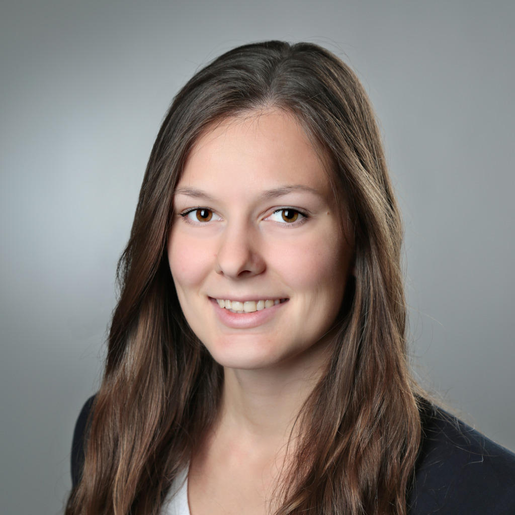 Manuela Schmidt - Montiererin - Dr. Ing. h.c. F. Porsche AG ...