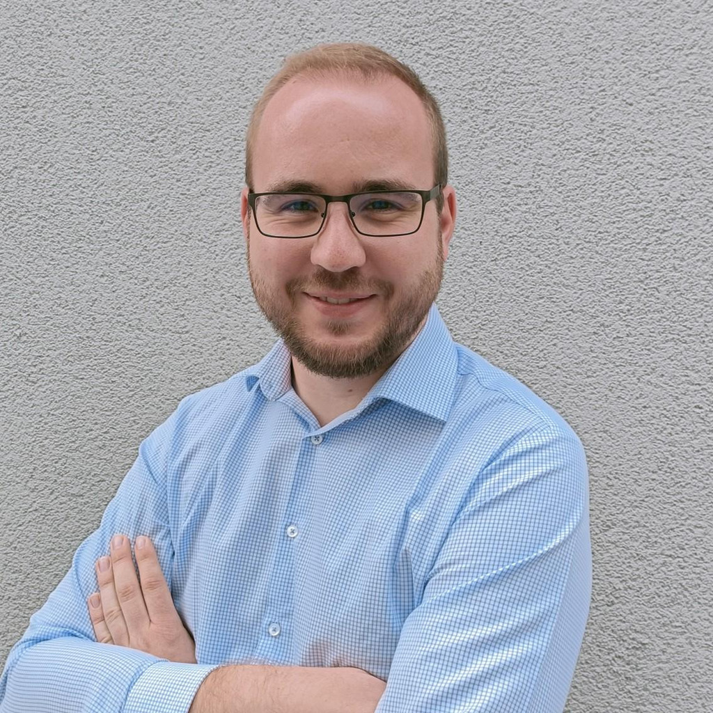 David Müller - Specialist Distribution - Fressnapf Logistics Management ...