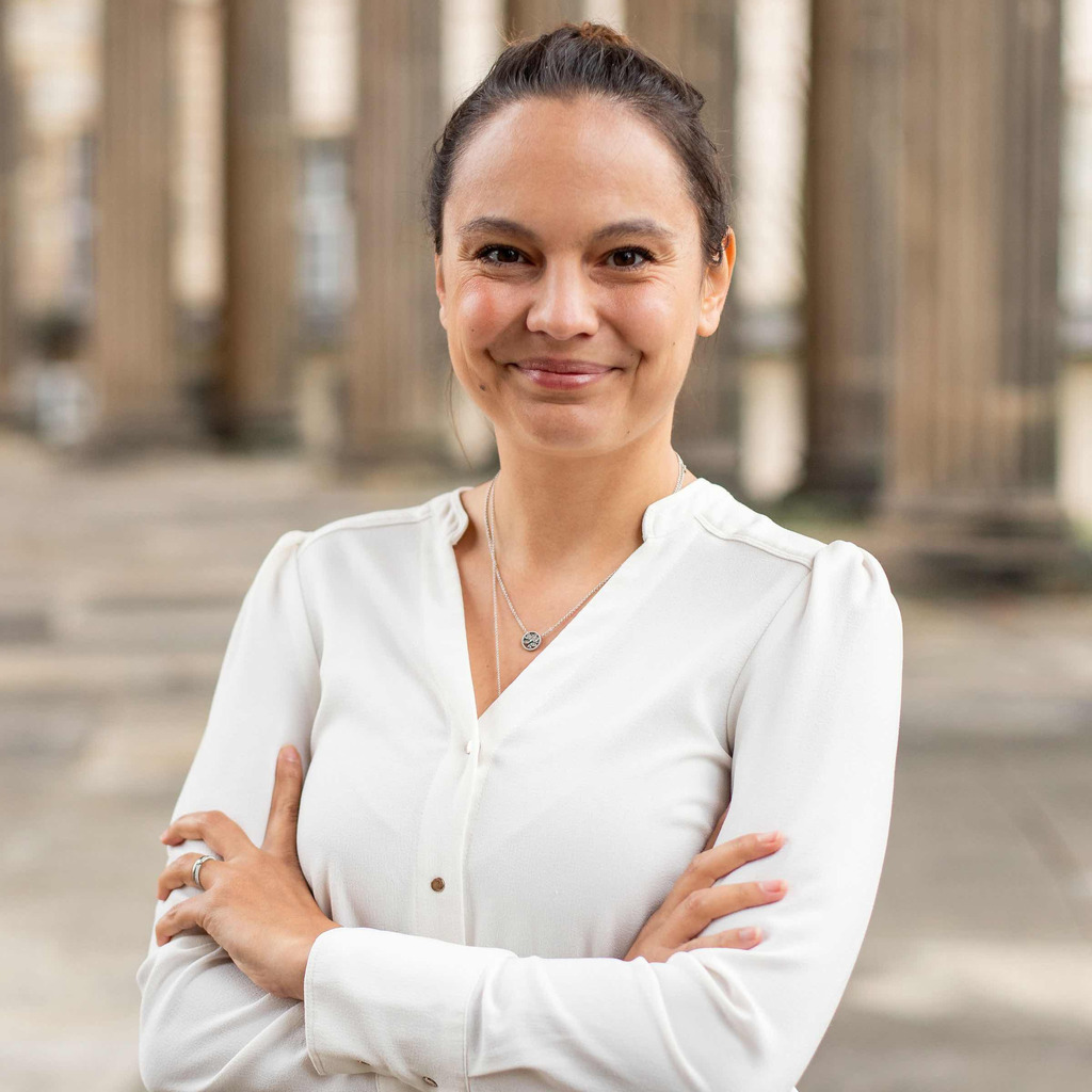 Hedy Victoria Born - Projekt-Managerin - solarisBank AG | XING