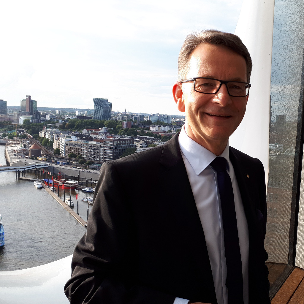 Peter Appel - Vorstand - Hanseatische Real Estate Finanz Holding AG | XING