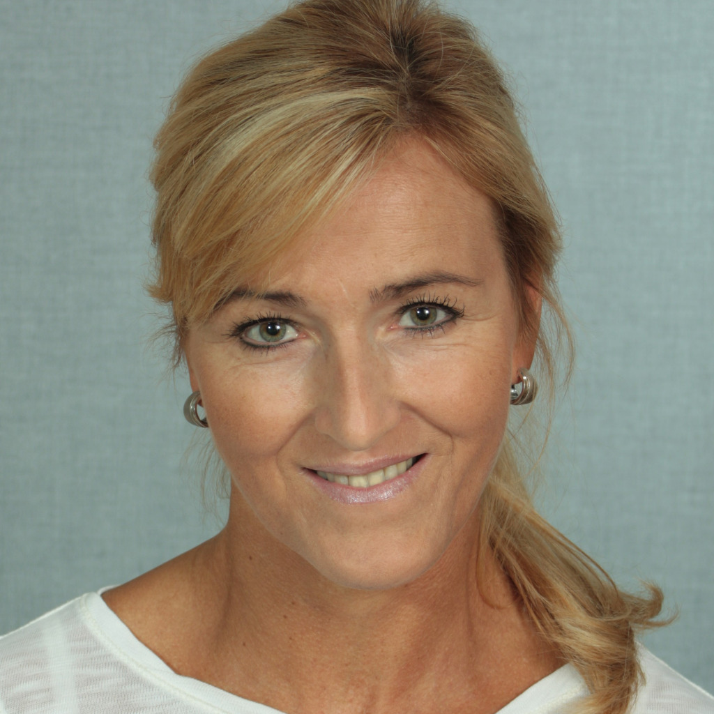 Beatrix Hahn - Manager für Finanzen, Rechnungswesen und Controlling ...