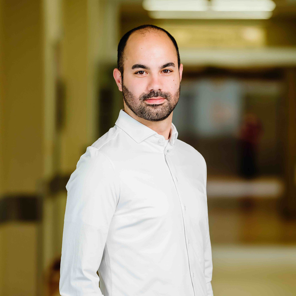 Chris Schiller - Leiter Projektmanagement - Rheinland Klinikum Neuss ...