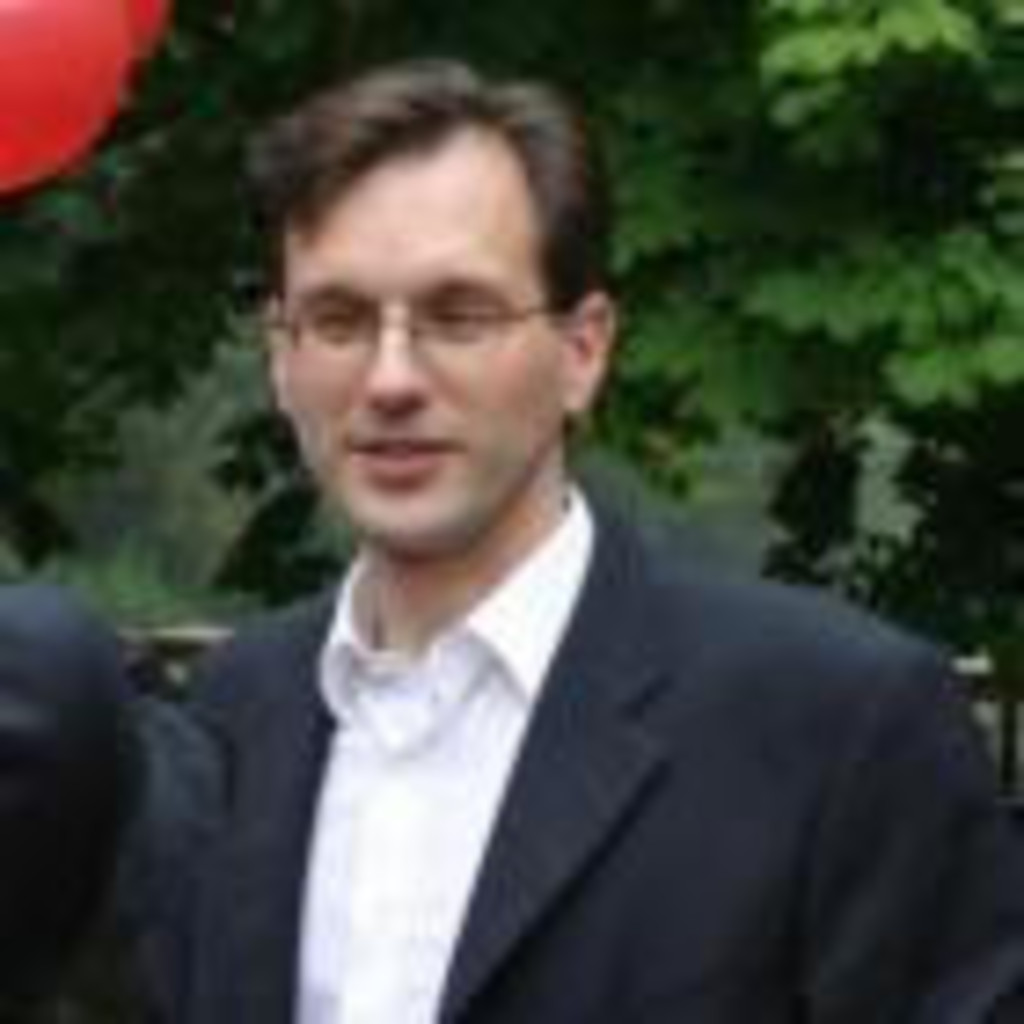 Robert Wahsner - Global Pricing Manager Global Enterprise - Vodafone ...