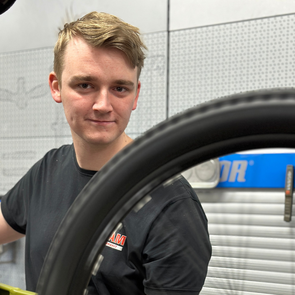 Niclas Rödel - Zweiradmechanikermeister - Schauer Bike & Outdoor GmbH ...