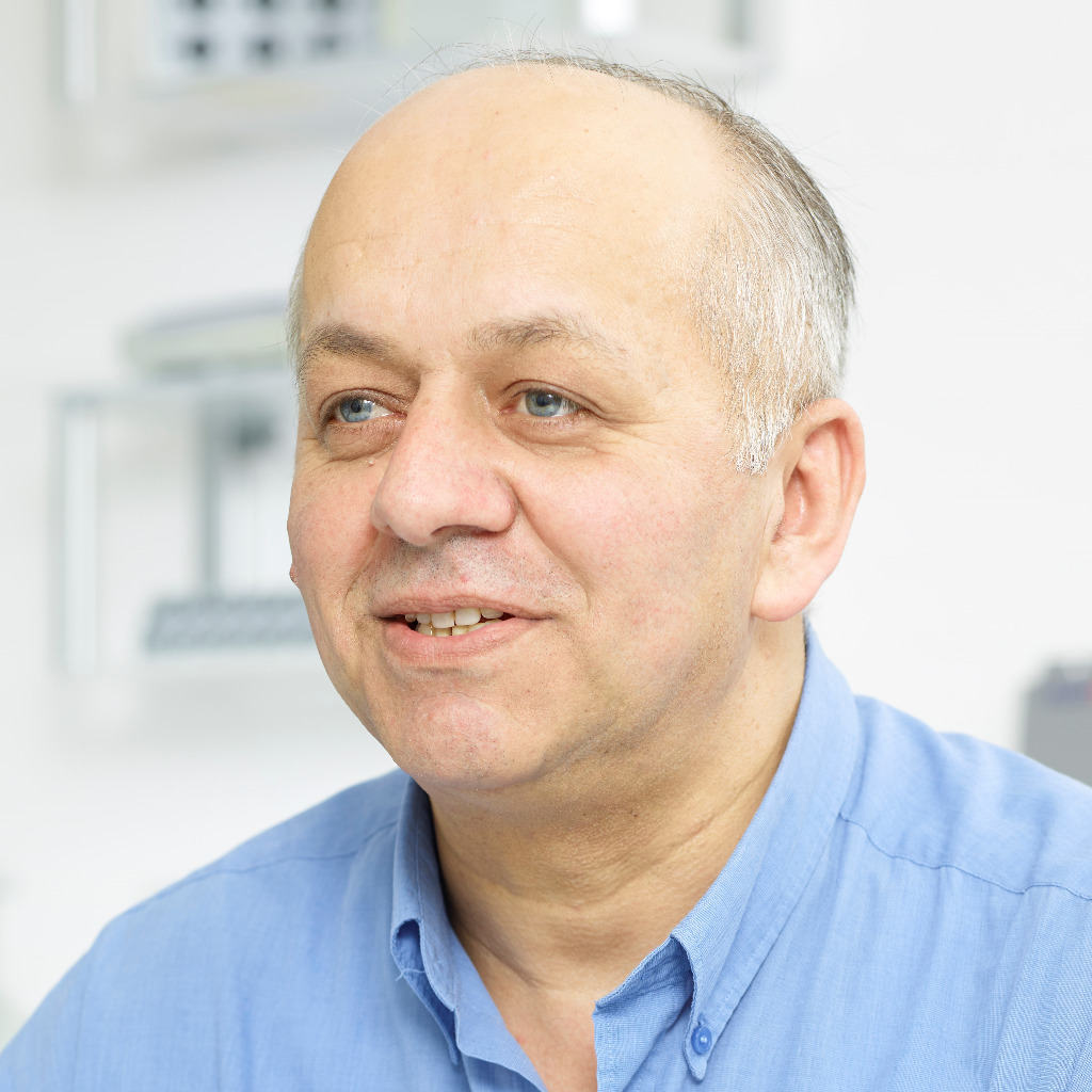 Rade Savic - Entwickler / Konstrukteur - Phoenix Mecano Komponenten AG ...