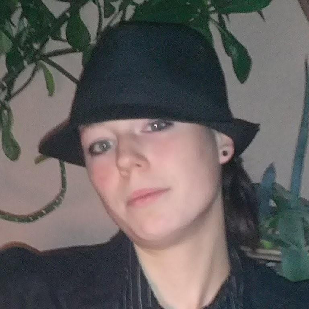 Cynthia Müller - Deutschlandvertrieb von Pura Vida CBD - Müller | XING